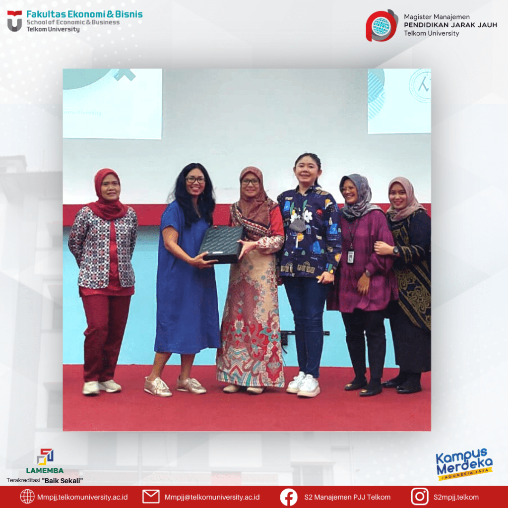Happy Graduation Fera Shinta Maria Silalahi Sebagai Lulusan Pertama ...